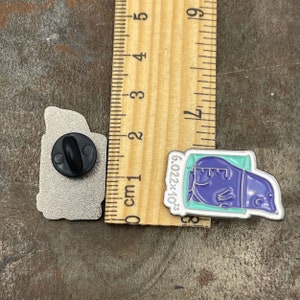Mole in a Beaker With Avogadro's Constant Enamel Pin Badge. STEM ...