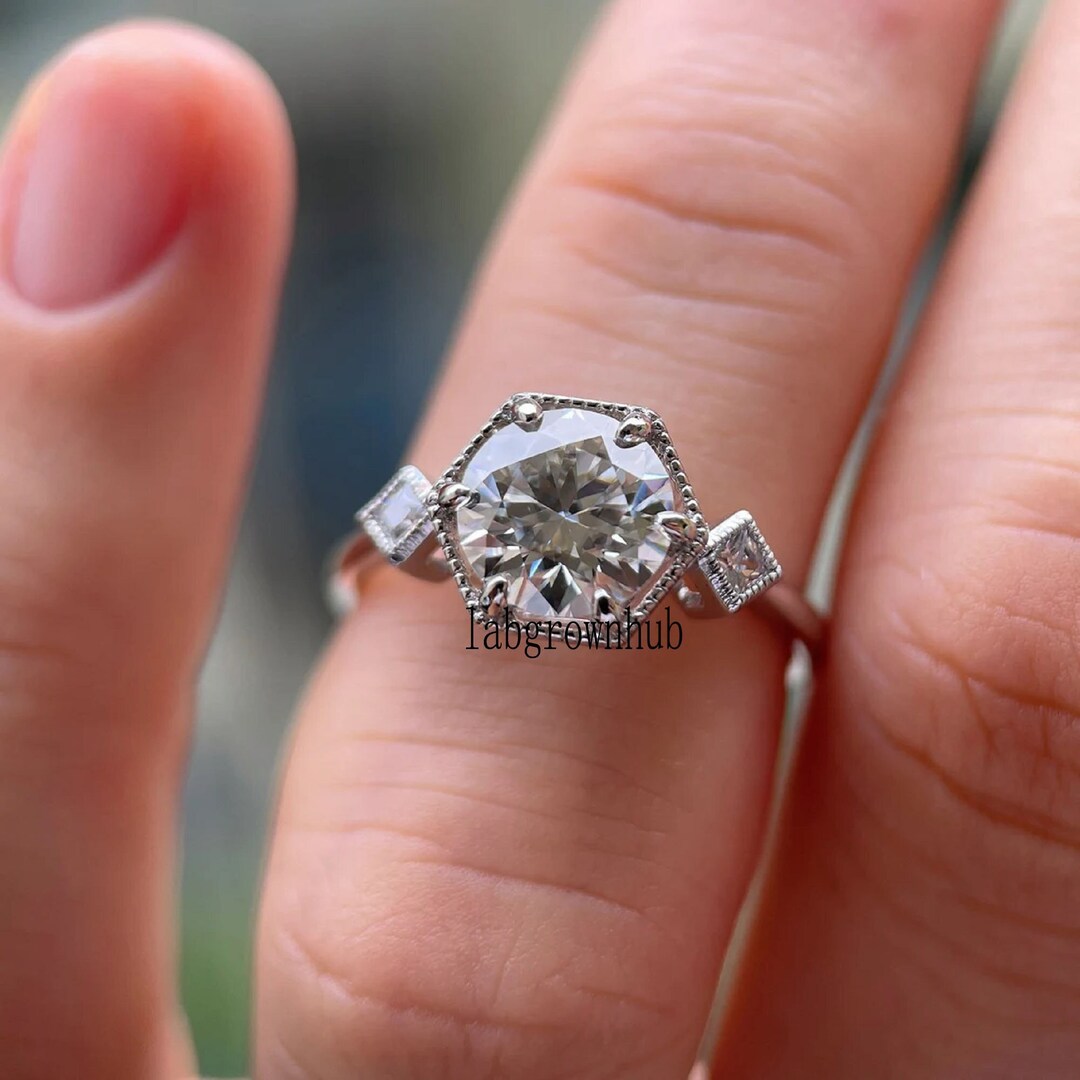 Hexagon Migraine Bezel Set Moissanite Ring 3 Stone Moissanite ...