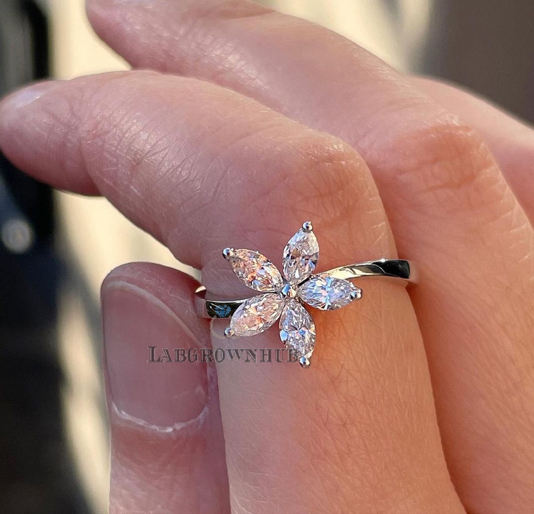 Floral Style Wedding Ring Five Stone Lab Grow Diamond Ring 1.20CT ...