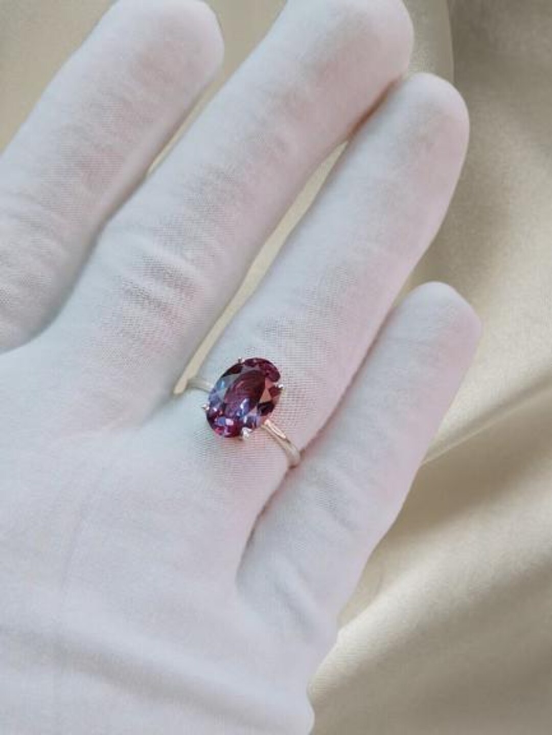 Stunning Oval-cut Alexandrite Solitaire Engagement Ring Low Profile ...