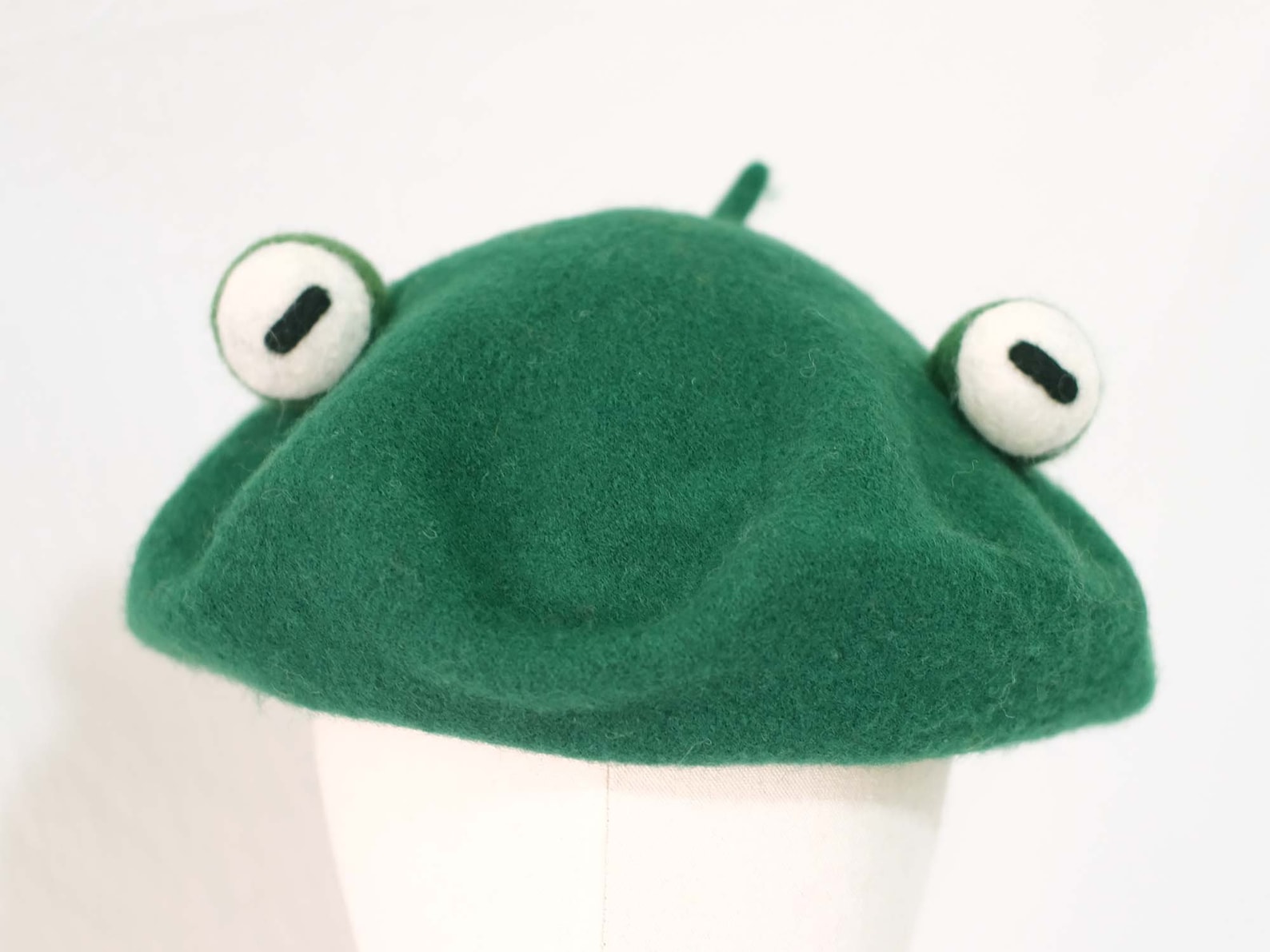 Frog Eyed Beret: Handmade Wool Felt Novelty Hat - Etsy