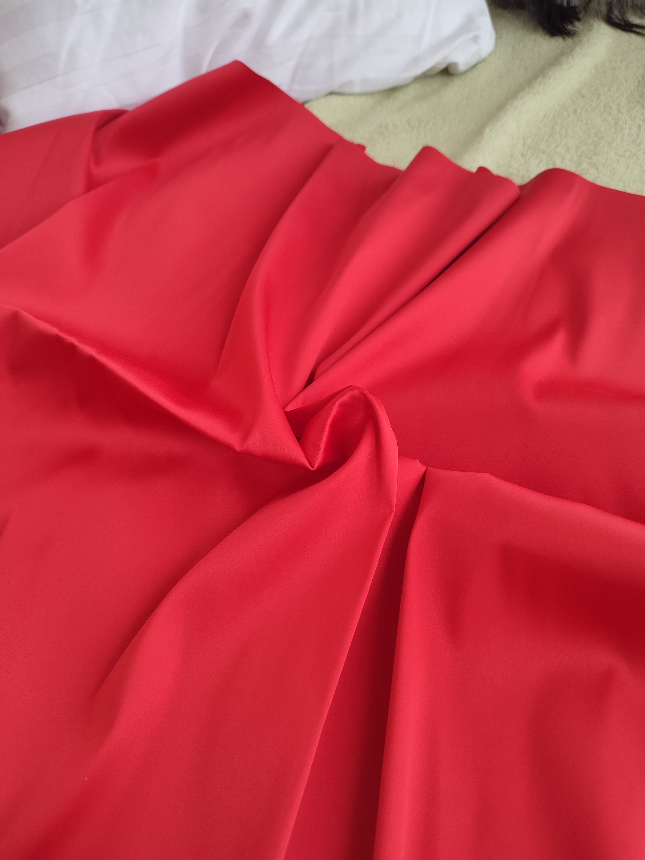 Rot Satin elastischer Stoff zum Nähen von Dessous, Atlas, Seide ...