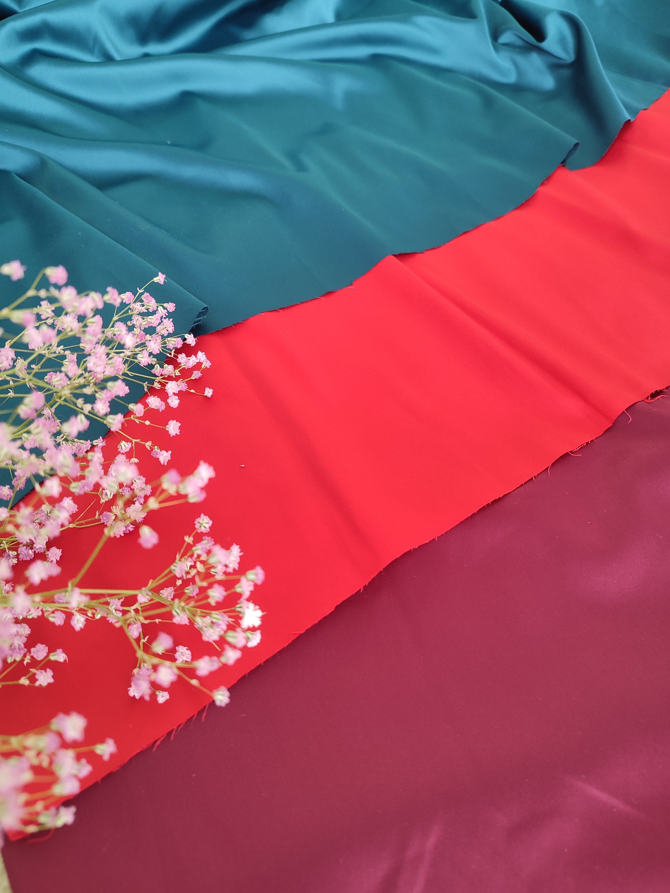 Rot Satin elastischer Stoff zum Nähen von Dessous, Atlas, Seide ...
