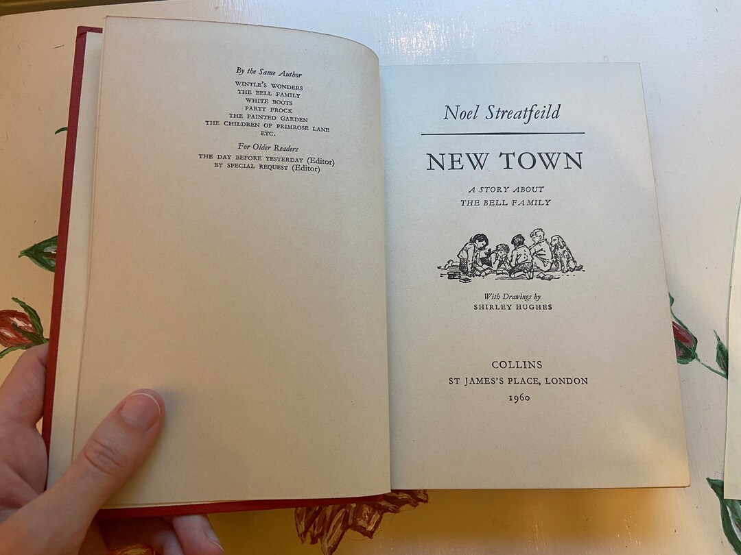 New Town: a Story About the Bell Family; Noel Streatfeild; 1960; O1 - Etsy