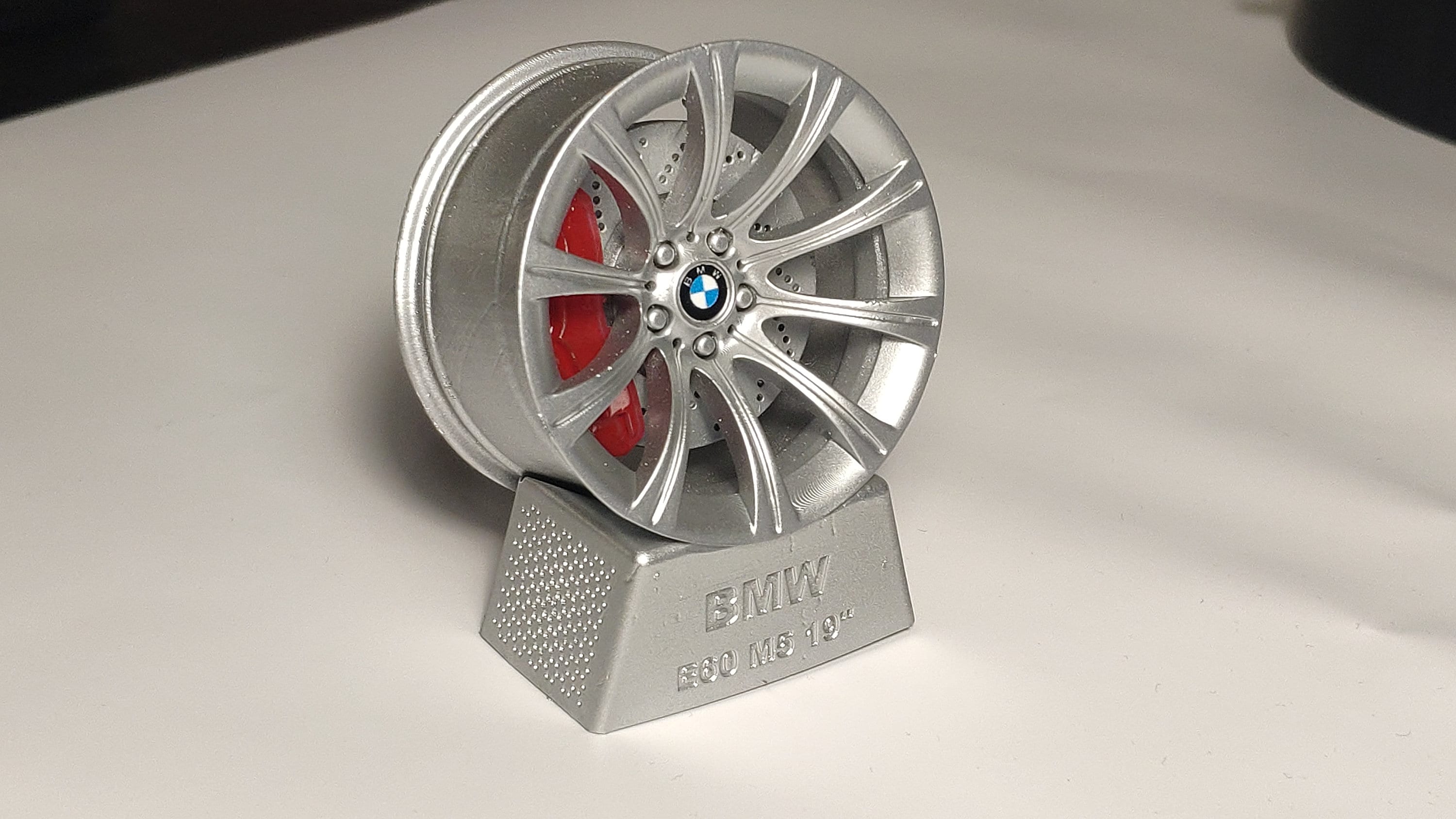 BMW E60 M5 Style 166 19" Wheel Table Top Model (1/10 Scale) - Etsy