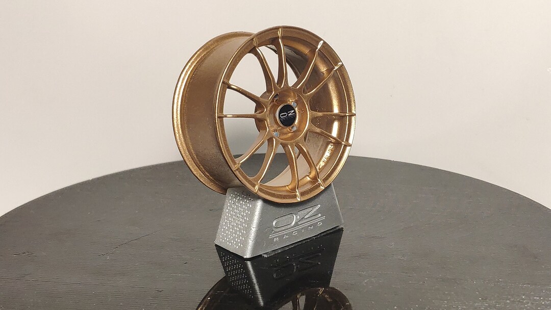 OZ Racing Superleggera 18 Wheel Table Top Model 1/10 Scale - Etsy