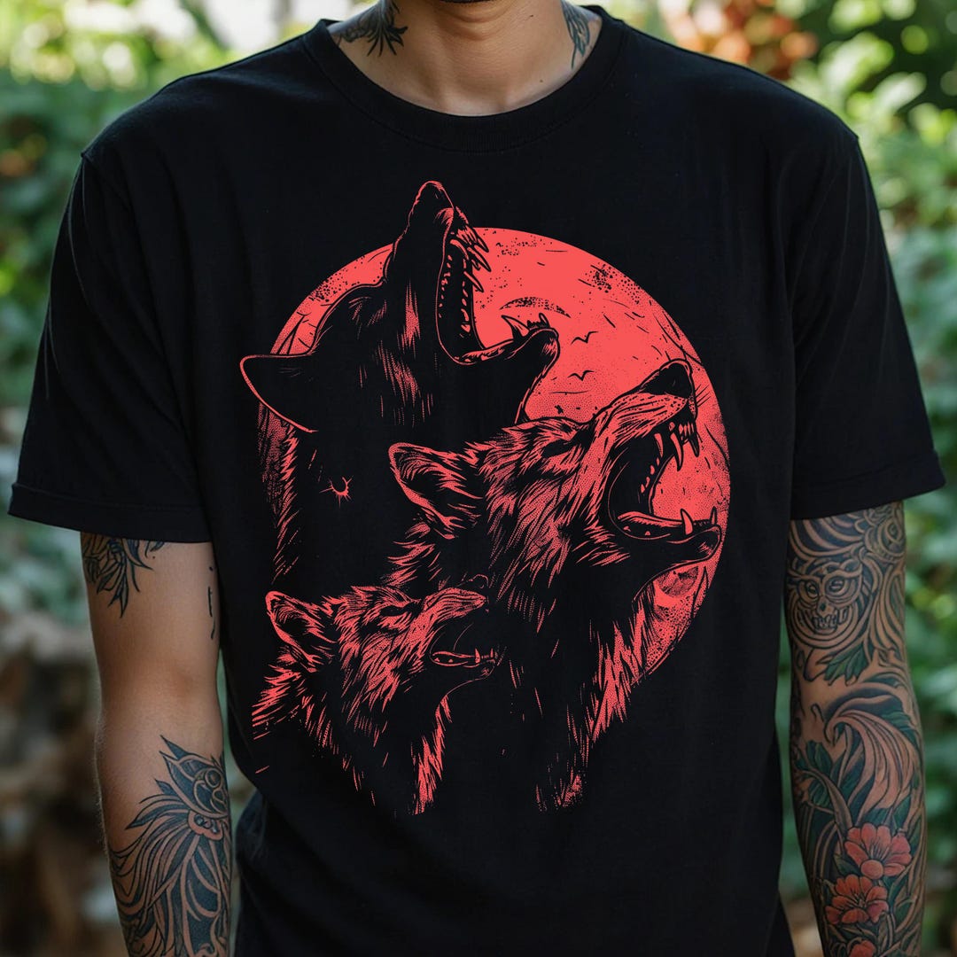 Retro Horror Wolf Shirt, Werewolf Blood Moon T Shirt, Gothic Wolf Pack ...