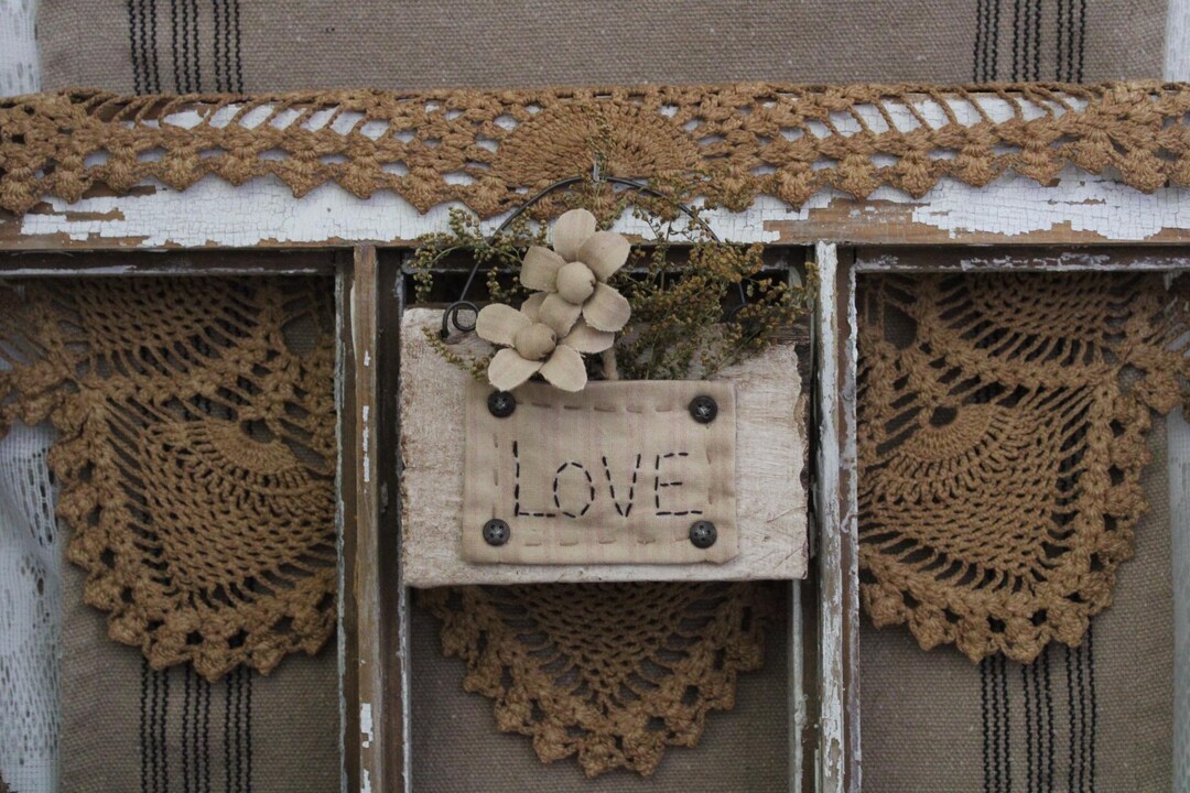 Hanging Wall Pocket With Flowers/ Rustic Décor/ Farmhouse Décor ...