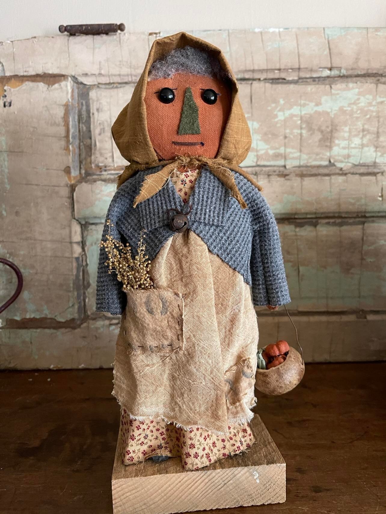 Standing Pumpkin Girl With Bonnet/ Country/ Prim/ Handmade by - Etsy