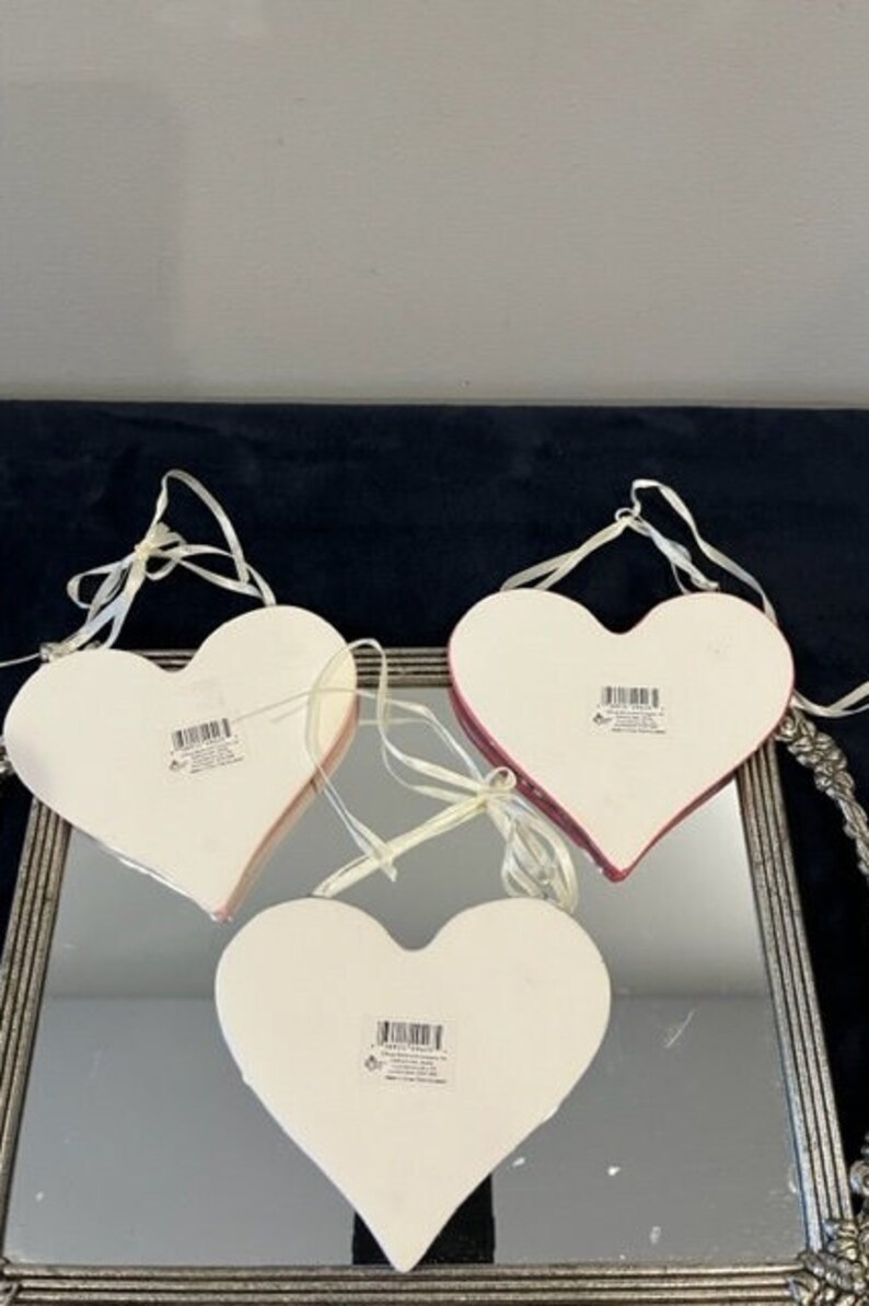 3 Vintage RUSS Heart Shaped Plaques-love Endures, Love Grows,love - Etsy