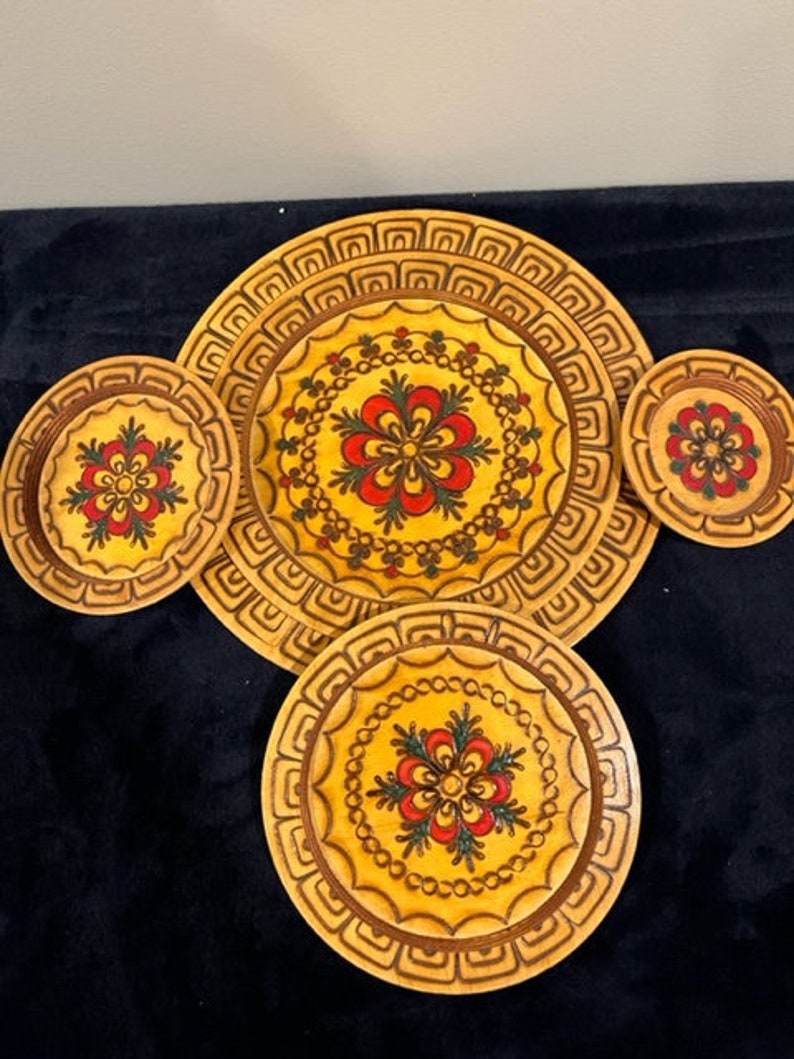 Vintage Polish Pyrography Art Wall Plates 5 Piece Red Green and Brown ...