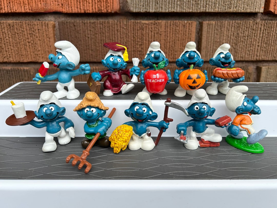 Vintage Lot of 10 Smurfs From the 80s and 90s | Lot of 10 Peyo Smurfs ...