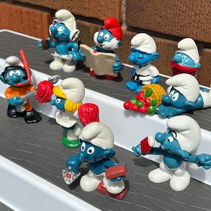 Vintage Lot of 9 Smurfs From the 70s, 80s and 90s | Lot of 9 Peyo ...