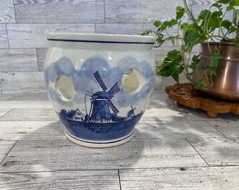 Delfts Blauw Dutch Vintage Crocus Planter.... Classic Windmill Design ...