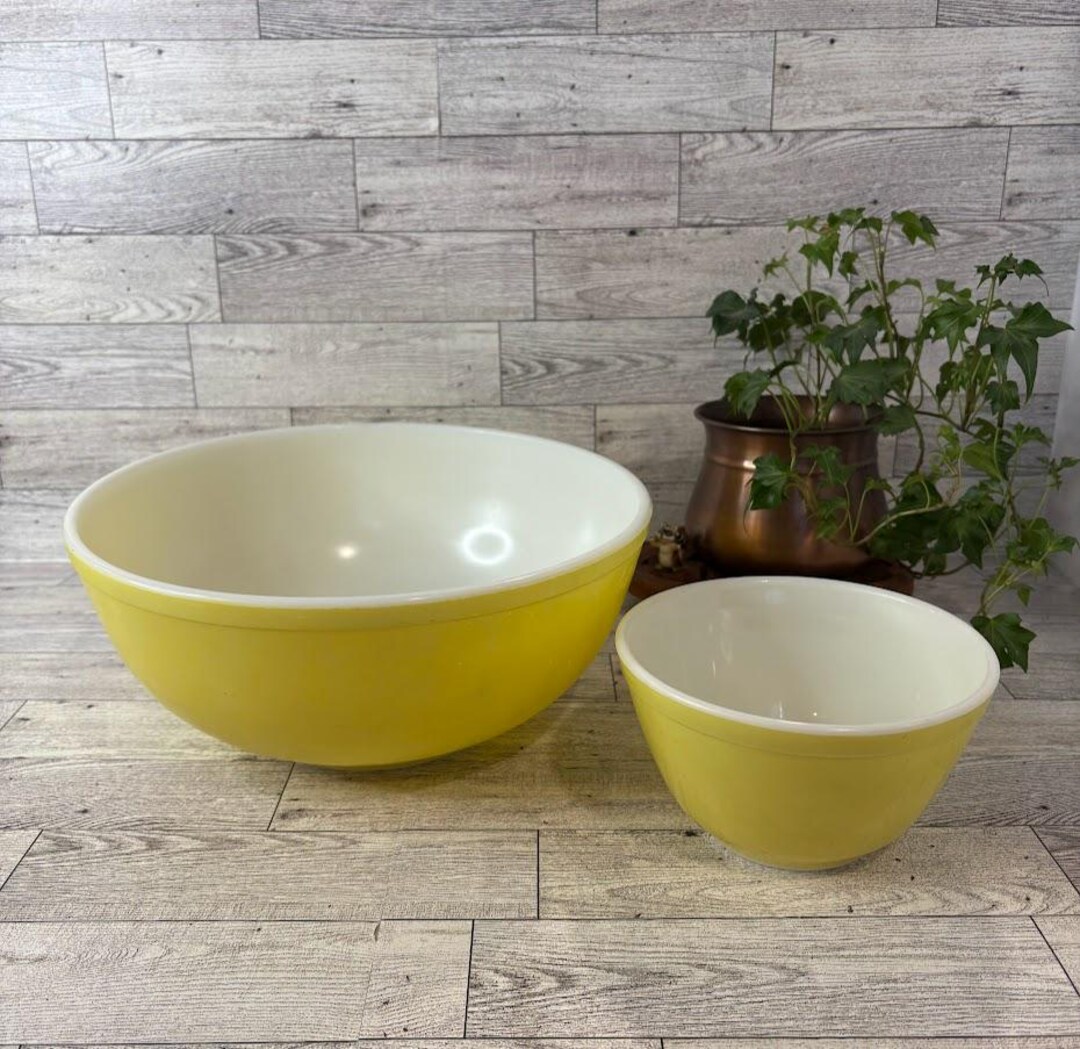 Rare Vintage 1940's Pyrex Yellow Mixing Bowls - YOUR CHOICE - Etsy