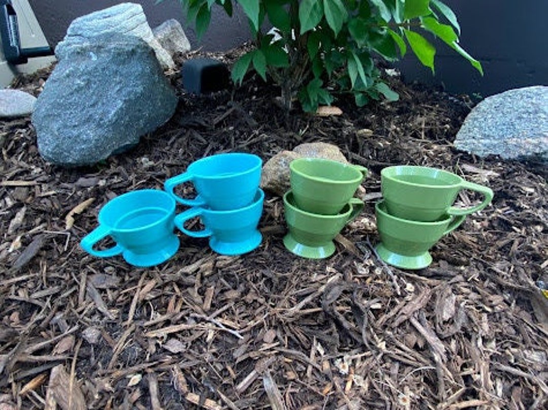 Retro Solo Cozy Cups - Lot of 7, Blue & Green Cups, Plastic Dishes - Etsy