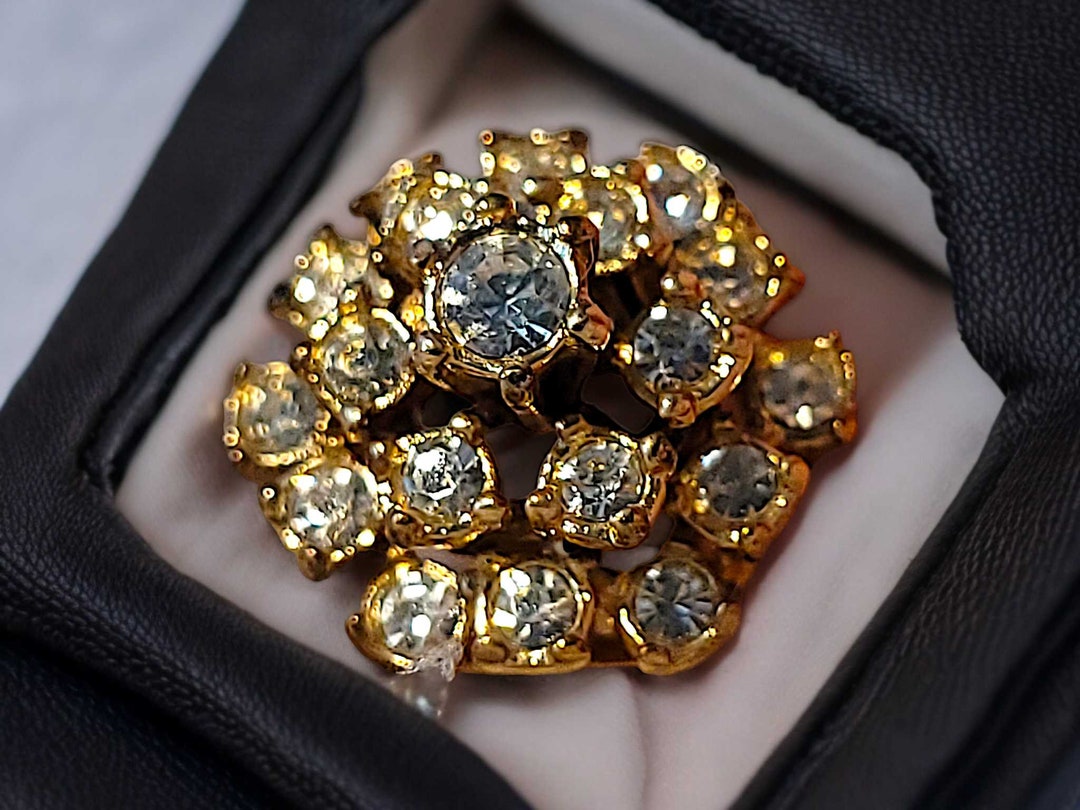 18kt HGE Cluster Ring - Etsy