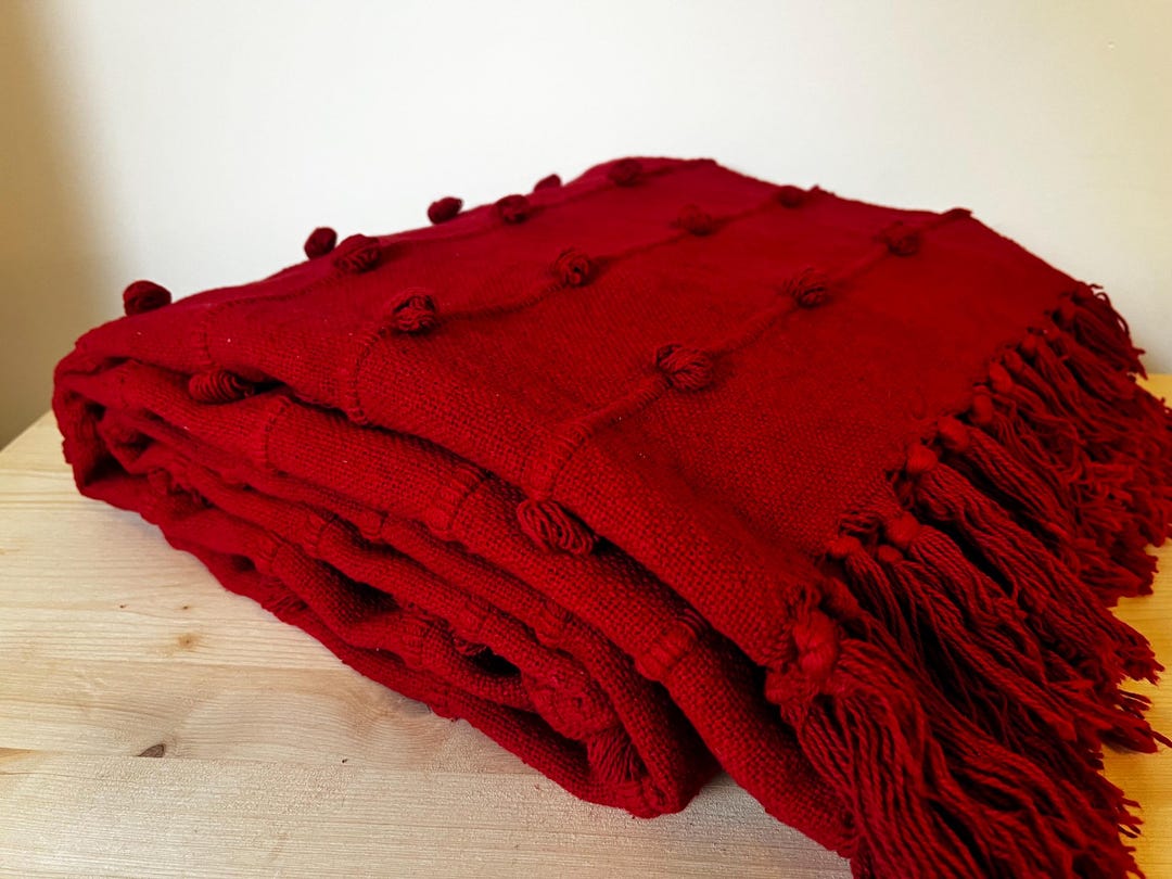 RUPAL || Red Loops Hand Loom Chunky Woven Sofa Throw Blankets ...