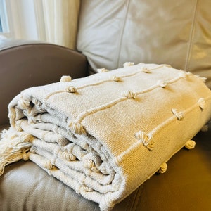 GRACE || Ivory off White Neutral Loops Hand Loom Chunky Woven Sofa ...