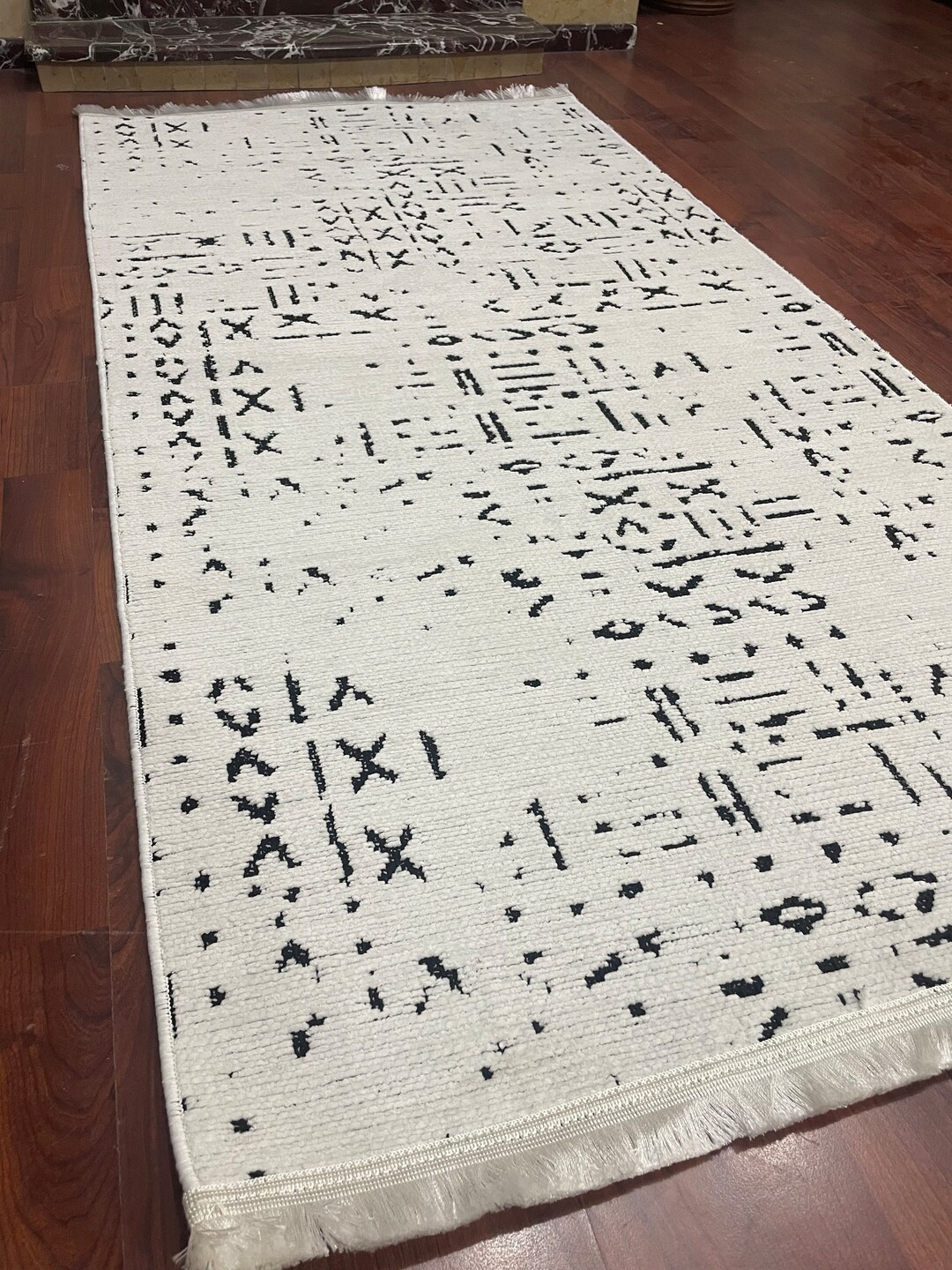 White Scandinavian Kilim Rug, Handwoven Cotton-based Anti-slip Carpet ...