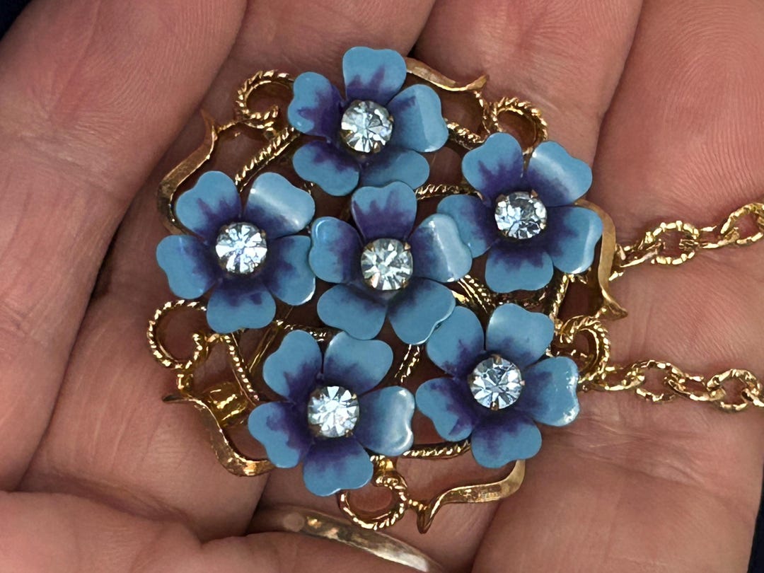 Vintage Avon 1972 Love Blossoms Comvertible Necklace / Pin Brooch in ...