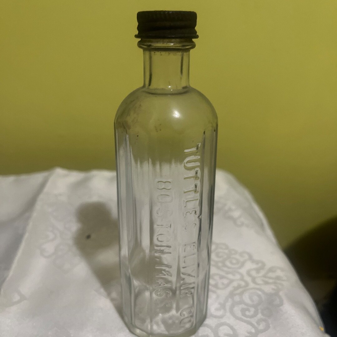 Tuttle's Elixir - Boston, Mass. - Vintage Veterinary Medicine Bottle ...