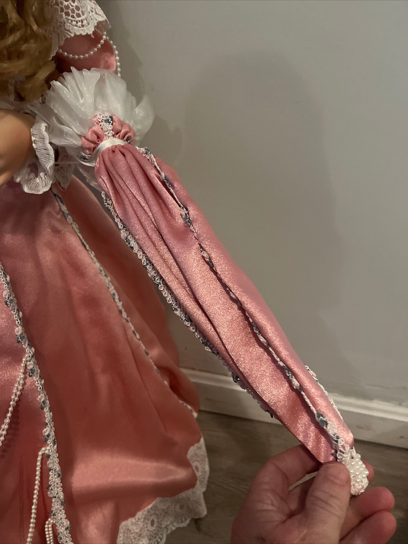 36 Romance Collection Victorian Porcelain Doll Dorian. Michael Reed ...