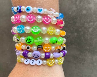 90s Inspired Bead Bracelet - Etsy