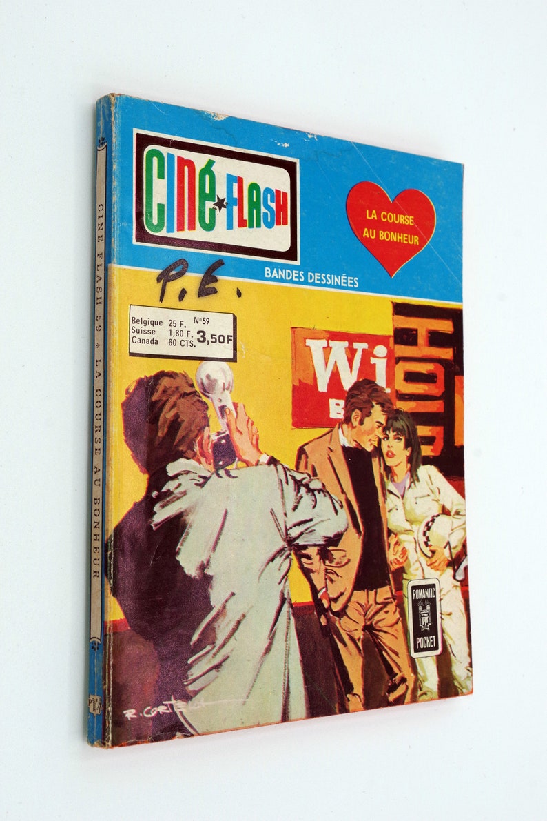 Lot of 7 Vintage Romance Pulp Comic Books in French From 1970's ...