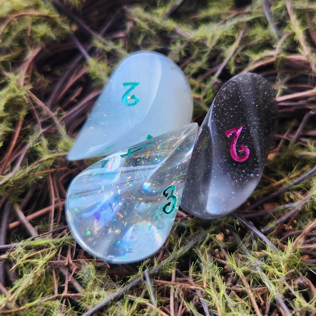 Wibble Wobble Oloid Shimmery Handmade Resin Alternative Shape D4 Ttrpg ...