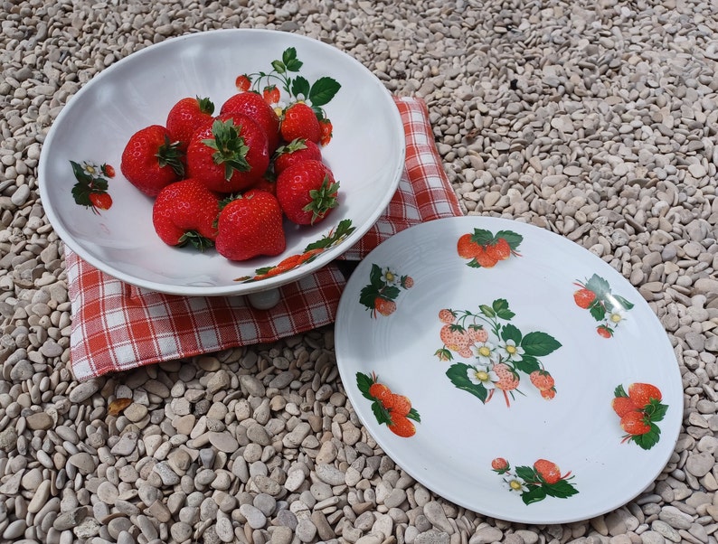 Strawberry Colander With Matching Plate Pillivuyt France - Etsy