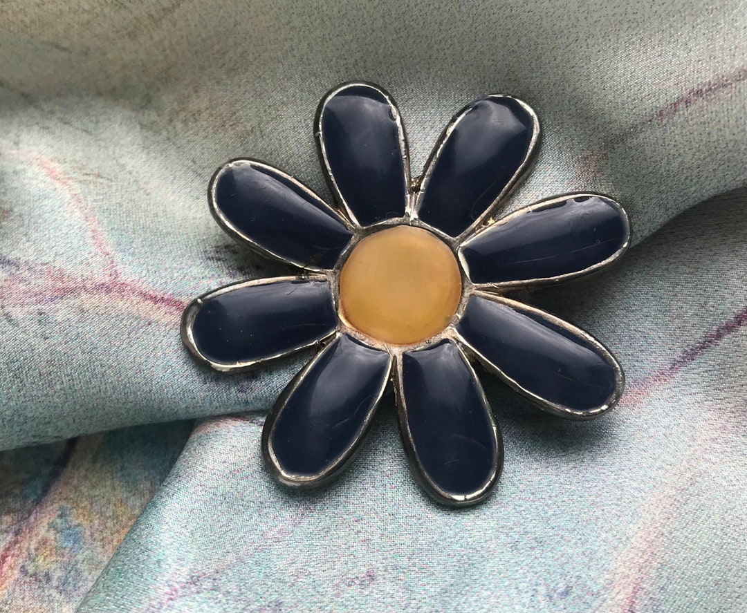 Vintage Blue Daisy Brooch. Costume Daisy Brooch. Indigo Flower Pin. - Etsy