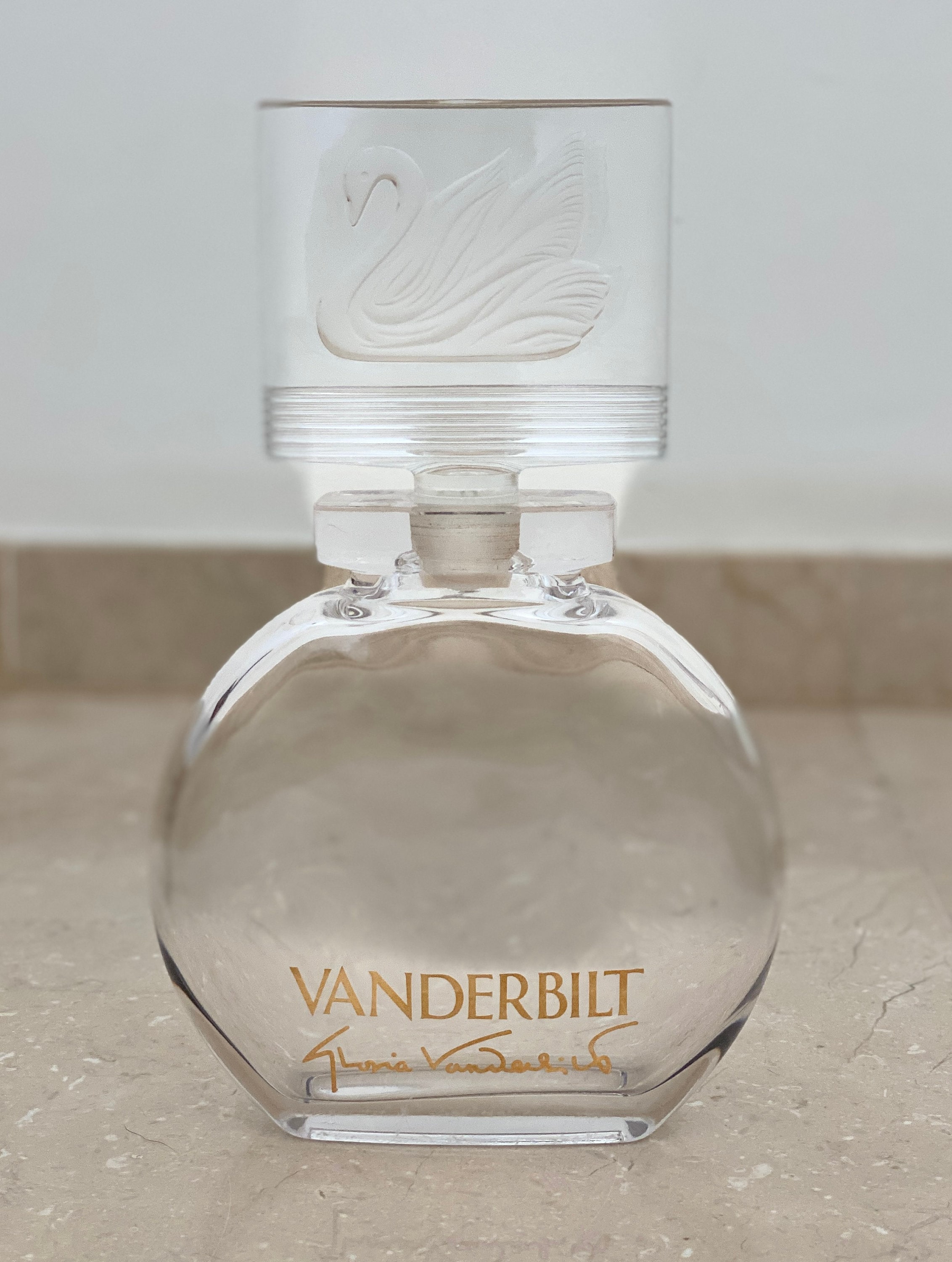 Raro frasco gigante de perfume VANDERBILT de Gloria Vanderbilt de 25 cm ...