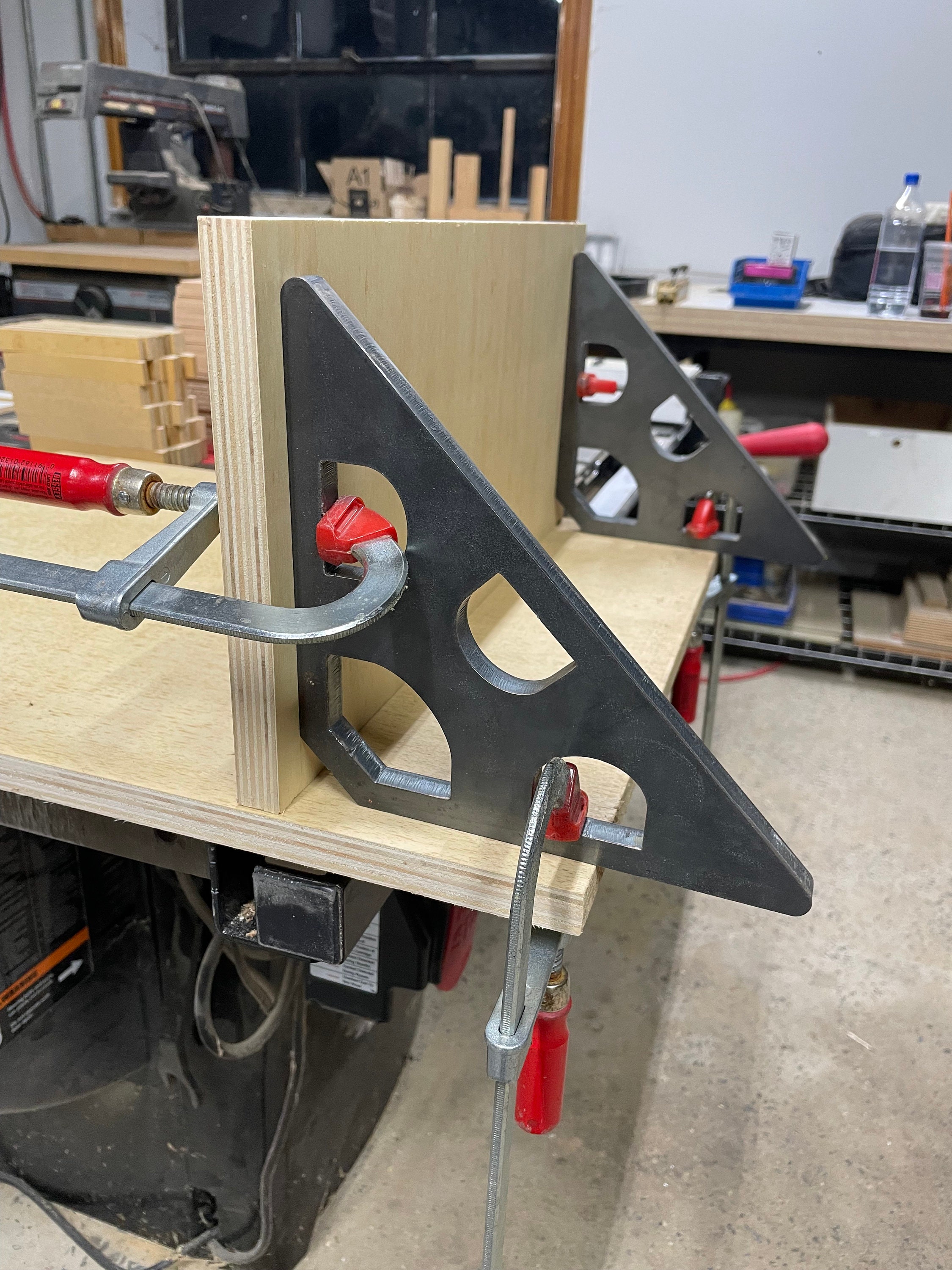 Metal Corner Clamps at Frank Mcbride blog