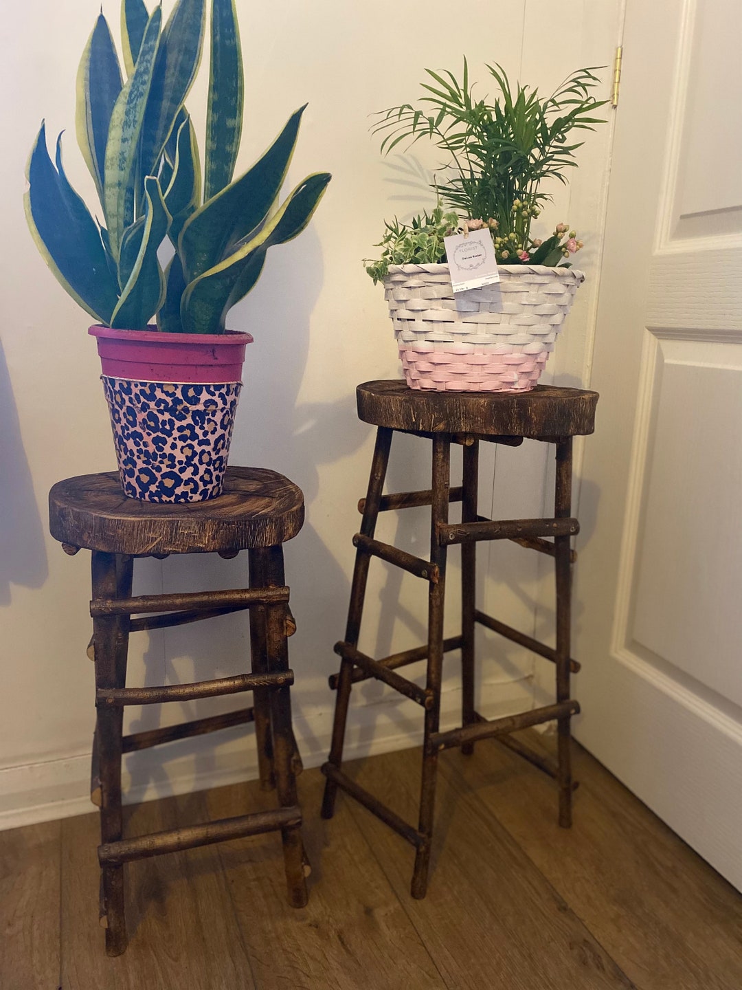 Hand Carved, Tree Stump Plant/lamp Table - Etsy