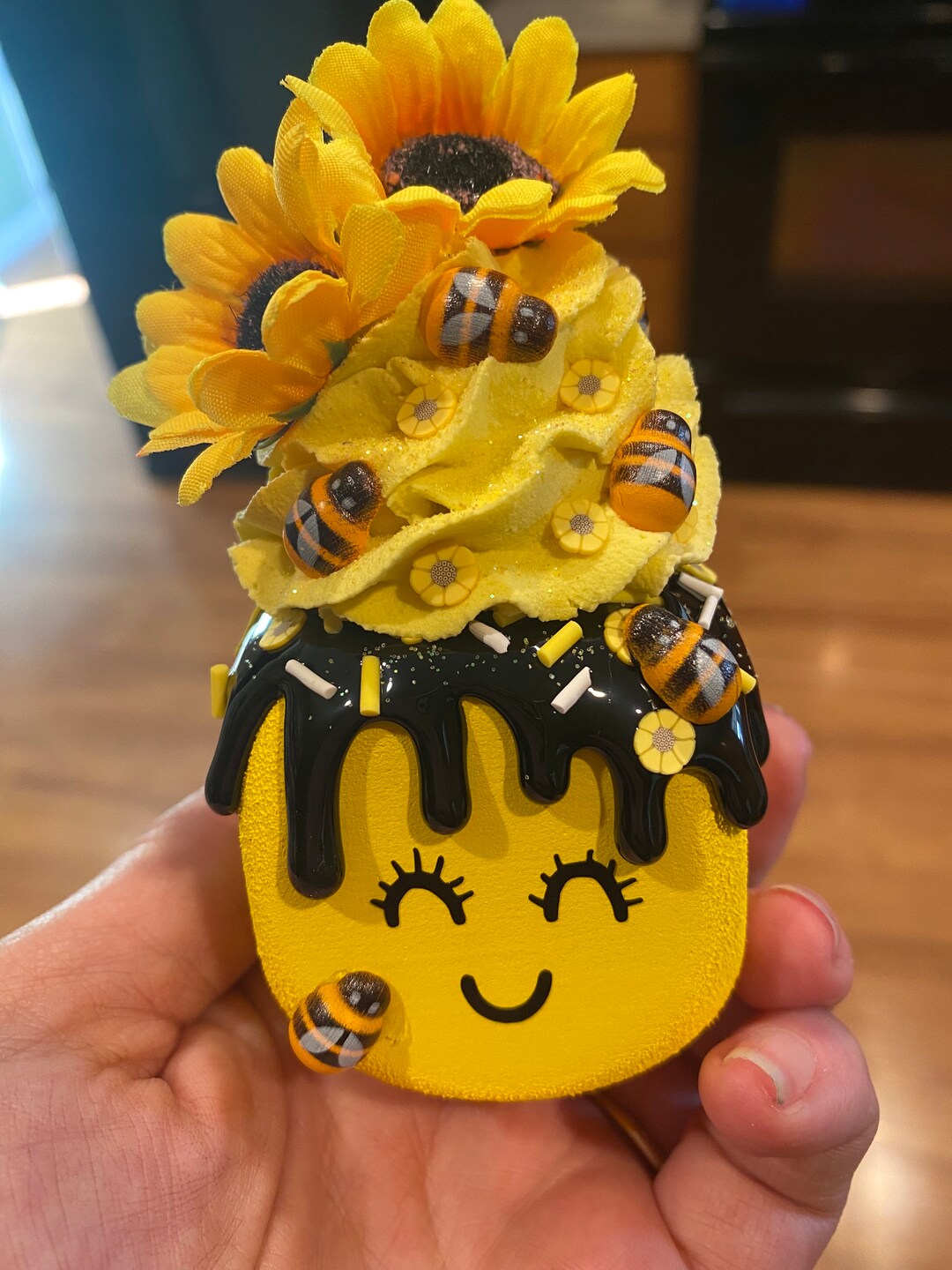 Honey Bee Marshmallw Buddy, Faux Whip, Honey Bee, Tiered Tray Decor ...