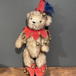 Vintage Teddy Bear in Jester Outfit, Nashville Indiana Bearcraft ...