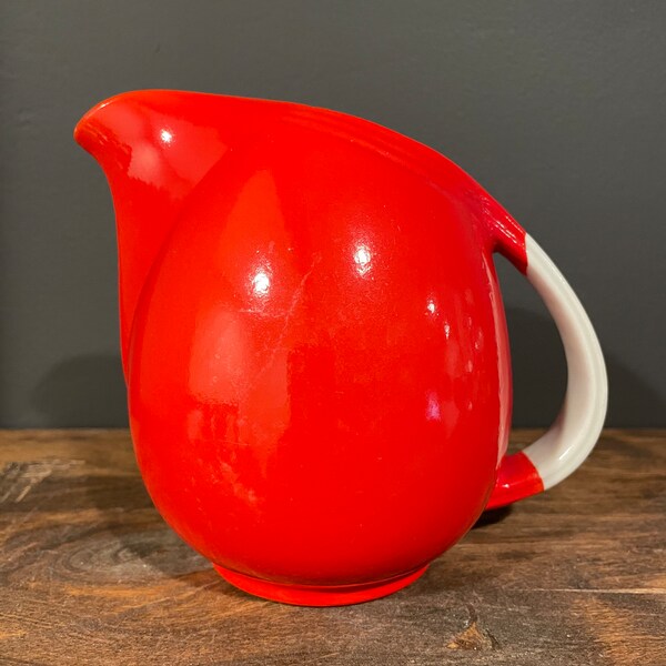 Retro Pitcher - Etsy