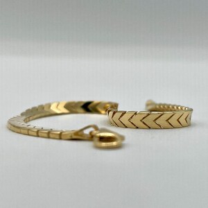 18K Solid Gold V Link Bracelet: Handcrafted Luxury Jewelry - Etsy