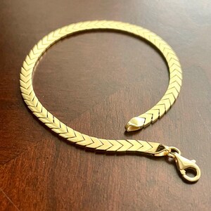 18K Solid Gold V Link Bracelet: Handcrafted Luxury Jewelry - Etsy