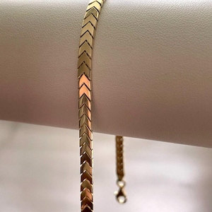 18K Solid Gold V Link Bracelet: Handcrafted Luxury Jewelry - Etsy
