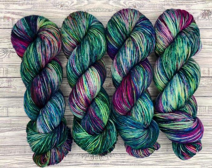 Hummingbirds - Hand Dyed Yarn - Superwash Merino Nylon - Teal Green Magenta Blue Gold Speckles ...