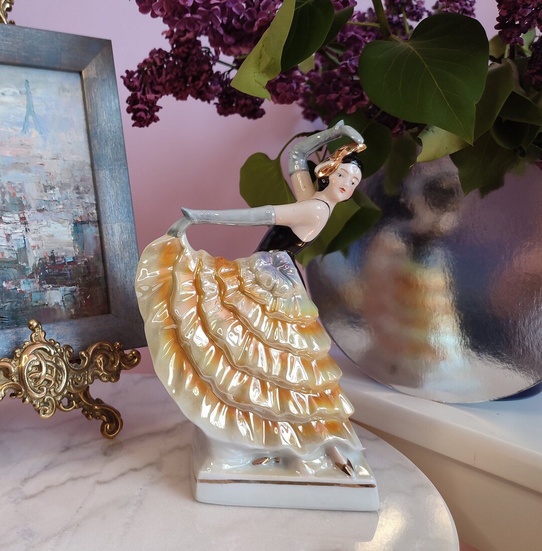 Bright and Expressive Porcelain Statuette of a Flapper Dancer. Germany ...