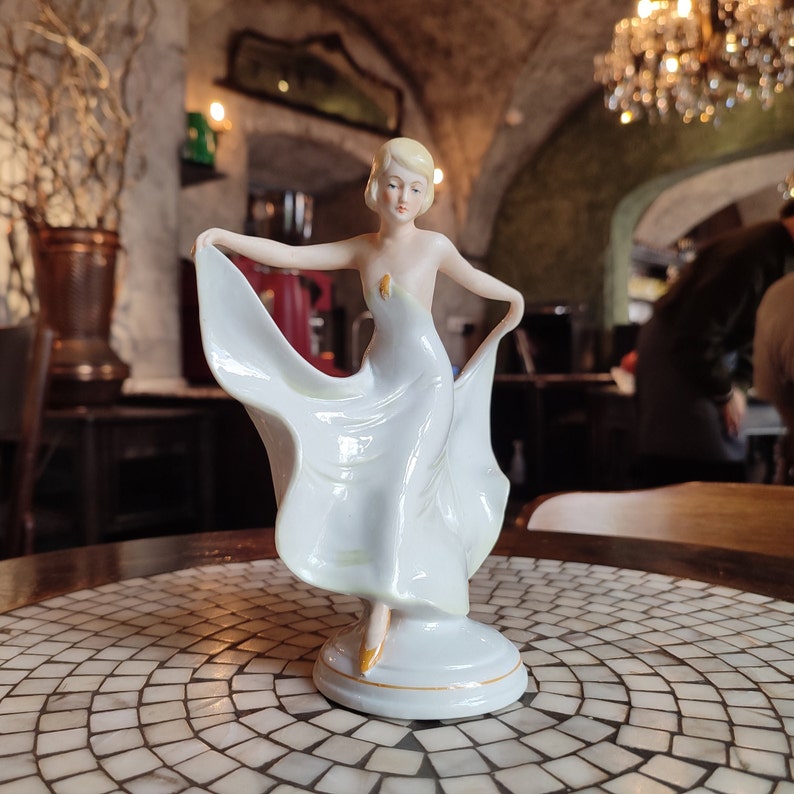 An Incredible Art Deco Porcelain Dancer, Germany, Thuringia, Gräfenthal ...
