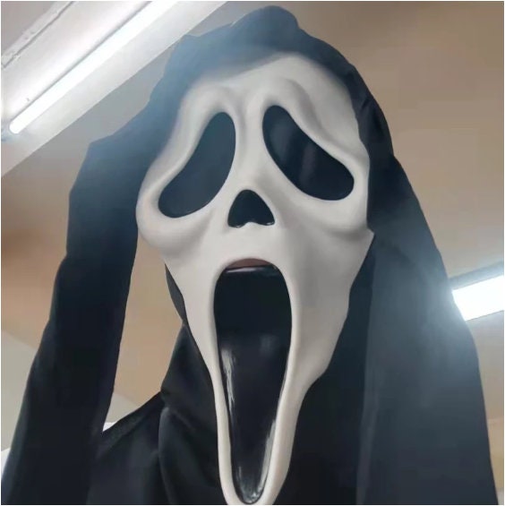 Scream Mask With Tongue
