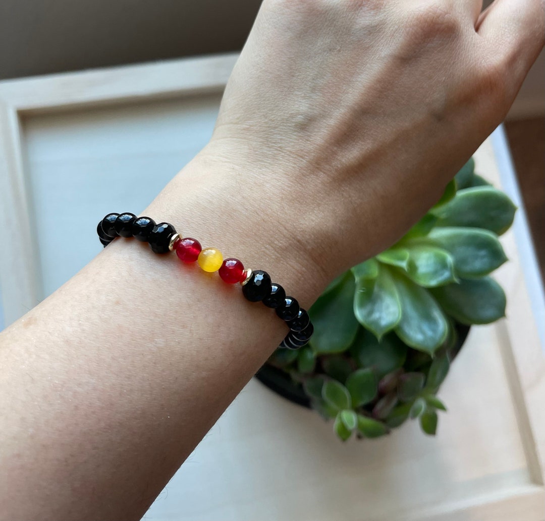Spain Flag Gemstone Bracelet: Black Onyx, Red Agate, Yellow Jade - Etsy