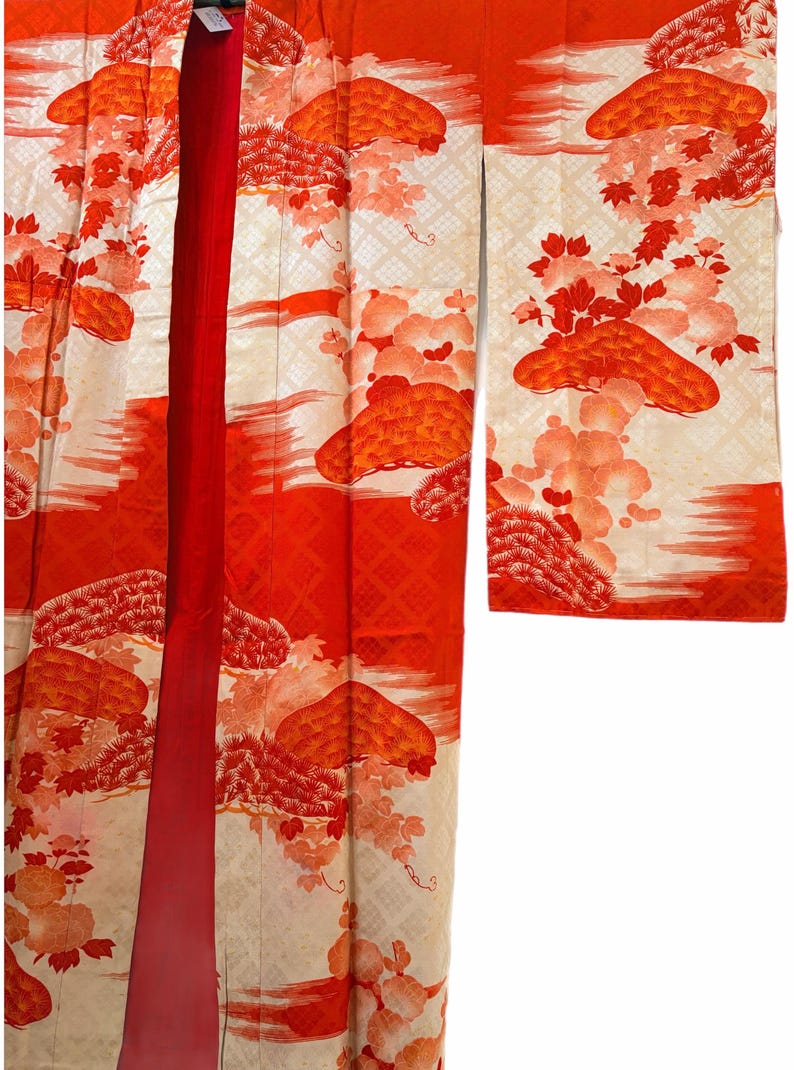 Antique Japanese Silk Nagajuban Robe With Pine and Floral Motifs Kimono ...
