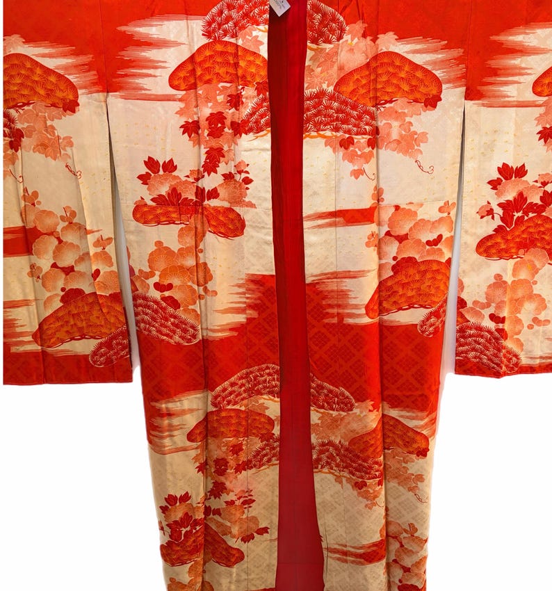 Antique Japanese Silk Nagajuban Robe With Pine and Floral Motifs Kimono ...