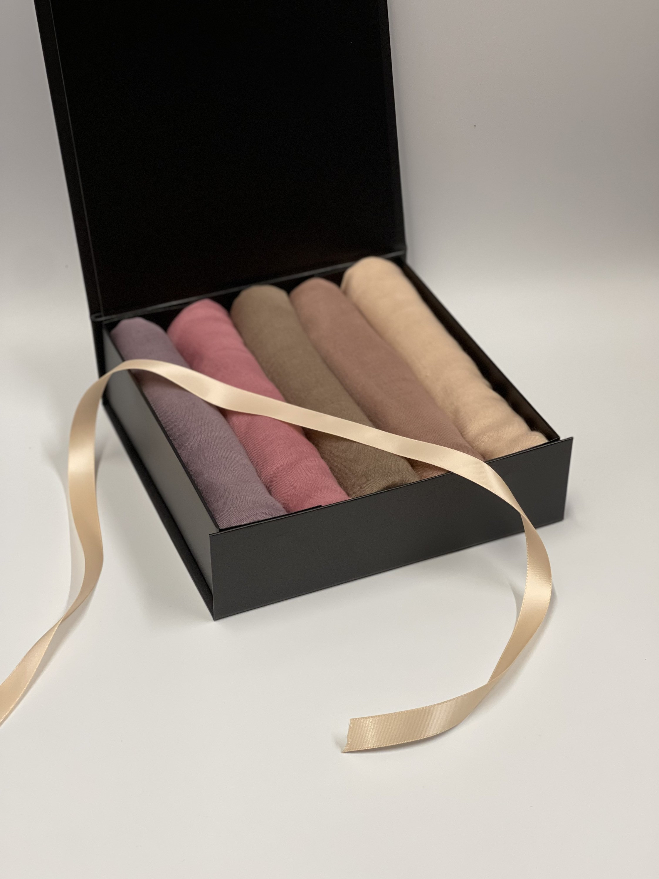 Personalised Hijaab Gift Box, Hijaab Box, Hijaab Bouquet, Scarf Bouquet ...