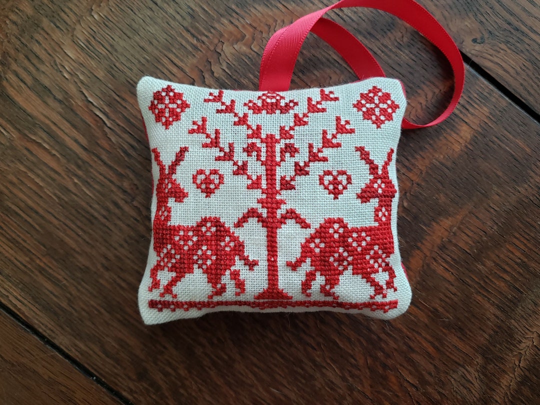 PDF: Yule Goats Ornament Pattern/chart for Cross Stitch - Etsy